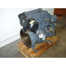 Gehl 4640E Engine